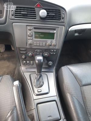Pelēks Volvo V70 2003 Akmenė, ar dzinēja tilpumu 2.40 L un nobraukumu 387 tūkst. km par 750 €, foto 13 vietnē AUTOMOTO.COM.LV