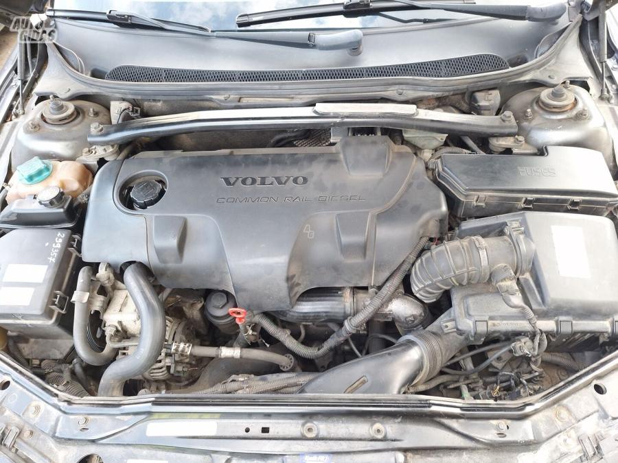 Pelēks Volvo V70 2003 Akmenė, ar dzinēja tilpumu 2.40 L un nobraukumu 387 tūkst. km par 750 €, foto 17 vietnē AUTOMOTO.COM.LV