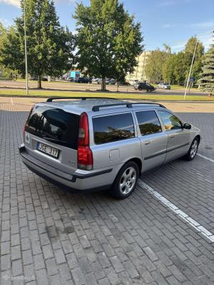 Pelēks Volvo V70 2003 Šauļi, ar dzinēja tilpumu 2.40 L un nobraukumu 375 tūkst. km par 1450 €, foto 6 vietnē AUTOMOTO.COM.LV