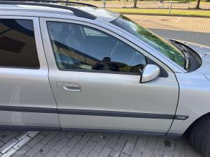Pelēks Volvo V70 2003 Šauļi, ar dzinēja tilpumu 2.40 L un nobraukumu 375 tūkst. km par 1450 €, foto 16 vietnē AUTOMOTO.COM.LV