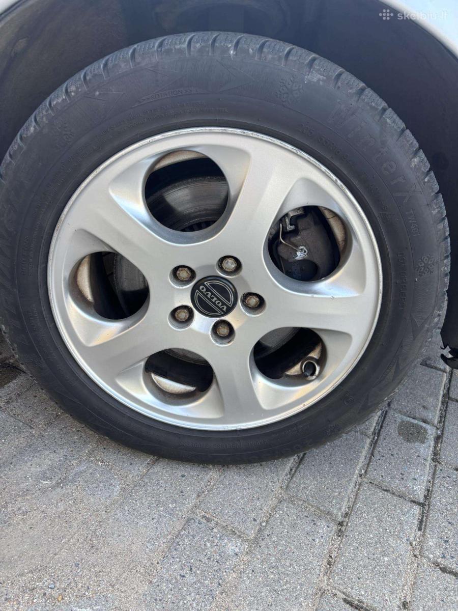 Pelēks Volvo V70 2003 Šauļi, ar dzinēja tilpumu 2.40 L un nobraukumu 375 tūkst. km par 1450 €, foto 19 vietnē AUTOMOTO.COM.LV