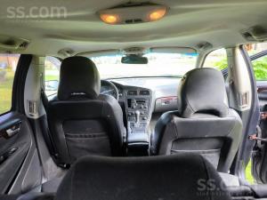 Pelēks Volvo V70 2003 Gulbene, ar dzinēja tilpumu 2.40 L un nobraukumu 600 tūkst. km par 1390 €, foto 8 vietnē AUTOMOTO.COM.LV