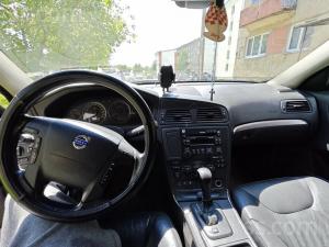 Grey Volvo V70 2003 in Preili, with an engine capacity of 2.40 L and mileage of 378 thousand km for 850 €, photo 5 on AUTOMOTO.COM.LV