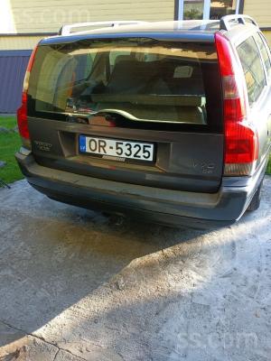 Grey Volvo V70 2003 in Riga, with an engine capacity of 2.40 L and mileage of 414 thousand km for 1100 €, photo  on AUTOMOTO.COM.LV