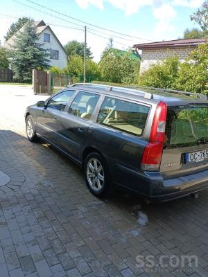 Grey Volvo V70 2003 in Riga, with an engine capacity of 2.40 L and mileage of 414 thousand km for 1100 €, photo 7 on AUTOMOTO.COM.LV