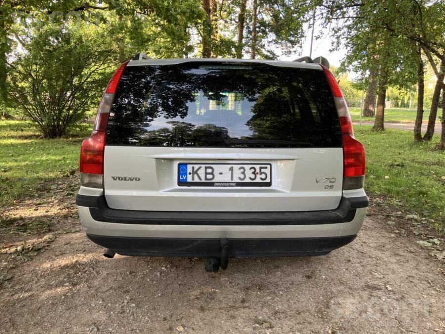 Pelēks Volvo V70 2003 Jelgava, ar dzinēja tilpumu 2.40 L un nobraukumu 449 tūkst. km par 1390 €, foto 6 vietnē AUTOMOTO.COM.LV