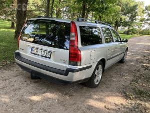 Pelēks Volvo V70 2003 Jelgava, ar dzinēja tilpumu 2.40 L un nobraukumu 449 tūkst. km par 1390 €, foto 7 vietnē AUTOMOTO.COM.LV
