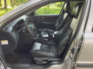 Pelēks Volvo V70 2003 Jelgava, ar dzinēja tilpumu 2.40 L un nobraukumu 449 tūkst. km par 1390 €, foto 13 vietnē AUTOMOTO.COM.LV