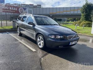 Серый Вольво В70 2003 в Рига, объемом двигателя 2.40 л и пробегом 284 тыс. км за 2450 €, фото 3 на AUTOMOTO.COM.LV