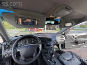 Серый Вольво В70 2003 в Рига, объемом двигателя 2.40 л и пробегом 284 тыс. км за 2450 €, фото 15 на AUTOMOTO.COM.LV