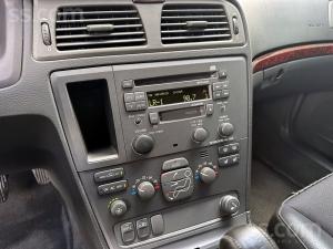 Grey Volvo V70 2003 in Riga, with an engine capacity of 2.40 L and mileage of 398 thousand km for 3300 €, photo 15 on AUTOMOTO.COM.LV
