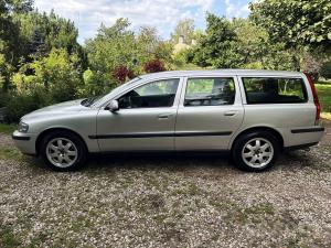 Grey Volvo V70 2003 in Riga, with an engine capacity of 2.40 L and mileage of 398 thousand km for 3300 €, photo 25 on AUTOMOTO.COM.LV