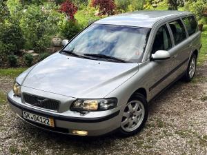 Pelēks Volvo V70 2003 Rīga, ar dzinēja tilpumu 2.40 L un nobraukumu 398 tūkst. km par 3300 €, foto 5 vietnē AUTOMOTO.COM.LV