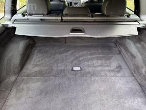 Pelēks Volvo V70 2003 Rīga, ar dzinēja tilpumu 2.40 L un nobraukumu 398 tūkst. km par 3300 €, foto 18 vietnē AUTOMOTO.COM.LV