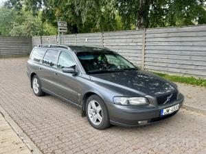 Pelēks Volvo V70 2003 Jelgava, ar dzinēja tilpumu 2.40 L un nobraukumu 470 tūkst. km par 1090 €, foto  vietnē AUTOMOTO.COM.LV