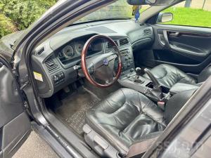 Pelēks Volvo V70 2003 Jelgava, ar dzinēja tilpumu 2.40 L un nobraukumu 470 tūkst. km par 1090 €, foto 9 vietnē AUTOMOTO.COM.LV