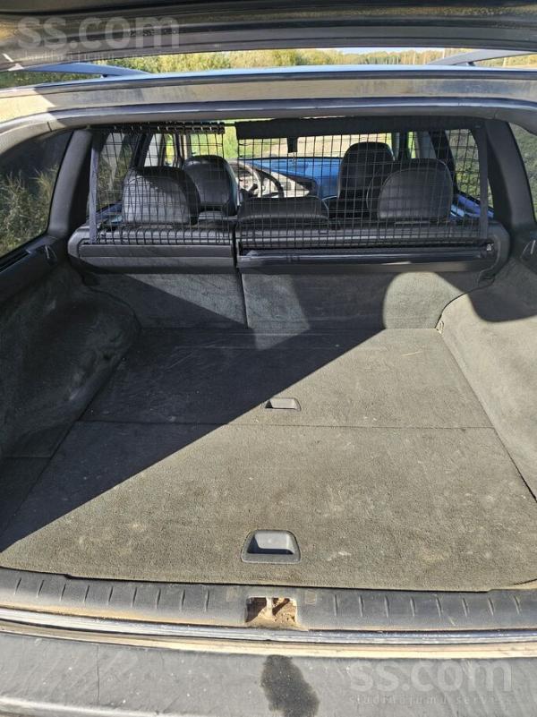 Pelēks Volvo V70 2003 Madona, ar dzinēja tilpumu 2.40 L un nobraukumu 478 tūkst. km par 600 €, foto 8 vietnē AUTOMOTO.COM.LV