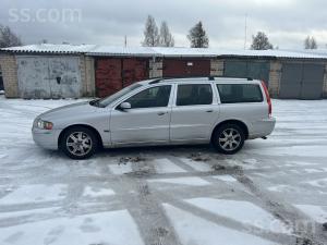 Pelēks Volvo V70 2004 Rēzekne, ar dzinēja tilpumu 2.40 L un nobraukumu 306 tūkst. km par 2000 €, foto 16 vietnē AUTOMOTO.COM.LV