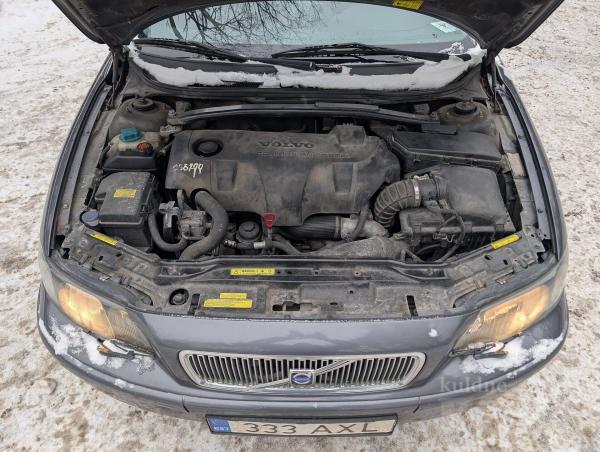 Pelēks Volvo V70 2004 Tallina, ar dzinēja tilpumu 0.00 L un nobraukumu 276 tūkst. km par 2999 €, foto 10 vietnē AUTOMOTO.COM.LV