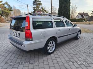 Pelēks Volvo V70 2004 Tartu, ar dzinēja tilpumu 2.40 L un nobraukumu 332 tūkst. km par 2750 €, foto 4 vietnē AUTOMOTO.COM.LV