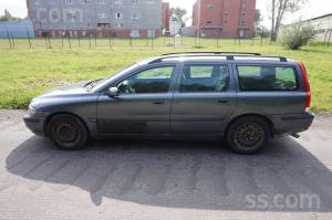 Grey Volvo V70 2004 in Jurmala, with an engine capacity of 2.40 L and mileage of 329 thousand km for 650 €, photo 4 on AUTOMOTO.COM.LV