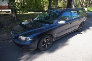 Grey Volvo V70 2004 in Jurmala, with an engine capacity of 2.40 L and mileage of 329 thousand km for 650 €, photo 19 on AUTOMOTO.COM.LV