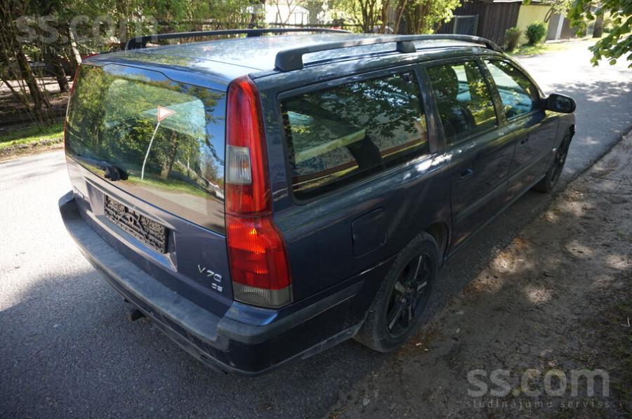 Grey Volvo V70 2004 in Jurmala, with an engine capacity of 2.40 L and mileage of 329 thousand km for 650 €, photo 23 on AUTOMOTO.COM.LV