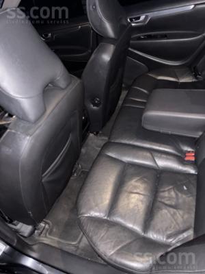 Pelēks Volvo V70 2004 Rīga, ar dzinēja tilpumu 2.40 L un nobraukumu 421 tūkst. km par 1000 €, foto 18 vietnē AUTOMOTO.COM.LV