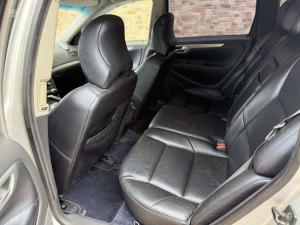 Grey Volvo V70 2004 in Vilkaviskis, with an engine capacity of 2.52 L and mileage of 272 thousand km for 8900 €, photo 10 on AUTOMOTO.COM.LV