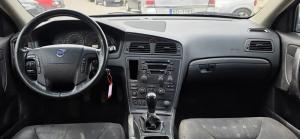 Серый Вольво В70 2004 в Валмиера, объемом двигателя 2.40 л и пробегом 428 тыс. км за 1450 €, фото 8 на AUTOMOTO.COM.LV