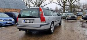 Pelēks Volvo V70 2004 Valmiera, ar dzinēja tilpumu 0.00 L un nobraukumu 343 tūkst. km par 1750 €, foto 4 vietnē AUTOMOTO.COM.LV