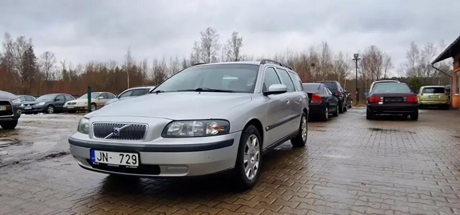 Pelēks Volvo V70 2004 Valmiera, ar dzinēja tilpumu 0.00 L un nobraukumu 343 tūkst. km par 1750 €, foto 7 vietnē AUTOMOTO.COM.LV