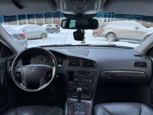 Grey Volvo V70 2004 in Riga, with an engine capacity of 2.40 L and mileage of 471 thousand km for 1490 €, photo 13 on AUTOMOTO.COM.LV