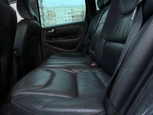 Grey Volvo V70 2004 in Riga, with an engine capacity of 2.40 L and mileage of 471 thousand km for 1490 €, photo 15 on AUTOMOTO.COM.LV