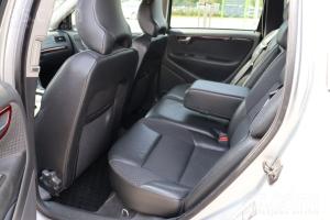 Grey Volvo V70 2004 in Riga, with an engine capacity of 2.40 L and mileage of 278 thousand km for 2490 €, photo 8 on AUTOMOTO.COM.LV