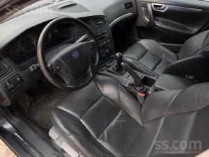 Pelēks Volvo V70 2004 Jūrmala, ar dzinēja tilpumu 2.40 L un nobraukumu 325 tūkst. km par 1690 €, foto 12 vietnē AUTOMOTO.COM.LV