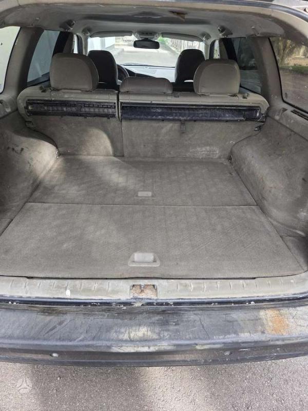 Pelēks Volvo V70 2004 Telšiai, ar dzinēja tilpumu 2.40 L un nobraukumu 315 tūkst. km par 1100 €, foto 9 vietnē AUTOMOTO.COM.LV