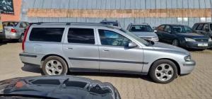 Серый Вольво В70 2004 в Валмиера, объемом двигателя 2.40 л и пробегом 398 тыс. км за 1500 €, фото 3 на AUTOMOTO.COM.LV