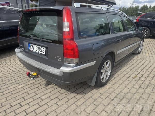 Pelēks Volvo V70 2004 Talsi, ar dzinēja tilpumu 2.40 L un nobraukumu 534 tūkst. km par 1300 €, foto 3 vietnē AUTOMOTO.COM.LV