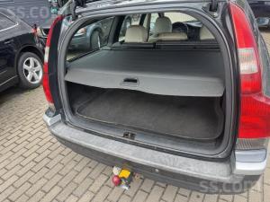 Grey Volvo V70 2004 in Talsi, with an engine capacity of 2.40 L and mileage of 534 thousand km for 1300 €, photo 9 on AUTOMOTO.COM.LV