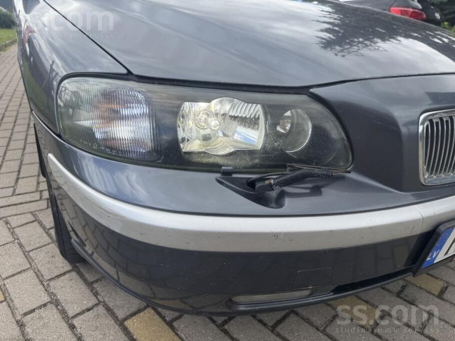 Grey Volvo V70 2004 in Talsi, with an engine capacity of 2.40 L and mileage of 534 thousand km for 1300 €, photo 15 on AUTOMOTO.COM.LV