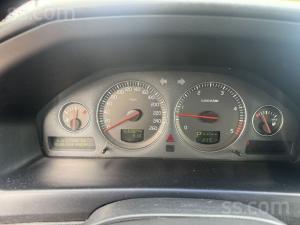 Grey Volvo V70 2004 in Talsi, with an engine capacity of 2.40 L and mileage of 534 thousand km for 1300 €, photo 12 on AUTOMOTO.COM.LV