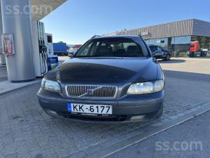 Pelēks Volvo V70 2004 Rīga, ar dzinēja tilpumu 2.40 L un nobraukumu 464 tūkst. km par 950 €, foto 6 vietnē AUTOMOTO.COM.LV