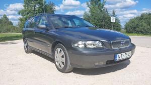 Pelēks Volvo V70 2004 Alūksne, ar dzinēja tilpumu 2.40 L un nobraukumu 0 tūkst. km par 1750 €, foto 3 vietnē AUTOMOTO.COM.LV