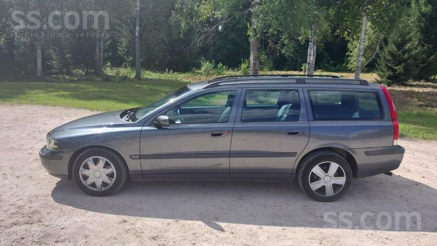 Pelēks Volvo V70 2004 Alūksne, ar dzinēja tilpumu 2.40 L un nobraukumu 0 tūkst. km par 1750 €, foto 10 vietnē AUTOMOTO.COM.LV