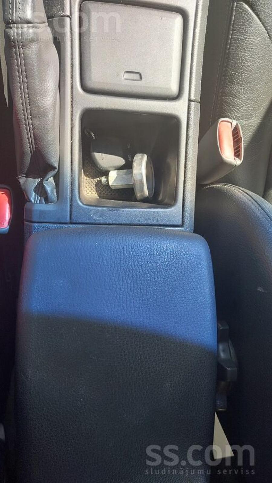 Pelēks Volvo V70 2004 Alūksne, ar dzinēja tilpumu 2.40 L un nobraukumu 0 tūkst. km par 1750 €, foto 19 vietnē AUTOMOTO.COM.LV
