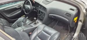 Pelēks Volvo V70 2004 Rīga, ar dzinēja tilpumu 2.50 L un nobraukumu 404 tūkst. km par 600 €, foto 5 vietnē AUTOMOTO.COM.LV