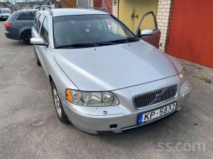 Серый Вольво В70 2004 в Рига, объемом двигателя 2.40 л и пробегом 405 тыс. км за 1150 €, фото 3 на AUTOMOTO.COM.LV
