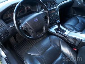 Pelēks Volvo V70 2004 Rīga, ar dzinēja tilpumu 2.40 L un nobraukumu 301 tūkst. km par 2150 €, foto 6 vietnē AUTOMOTO.COM.LV