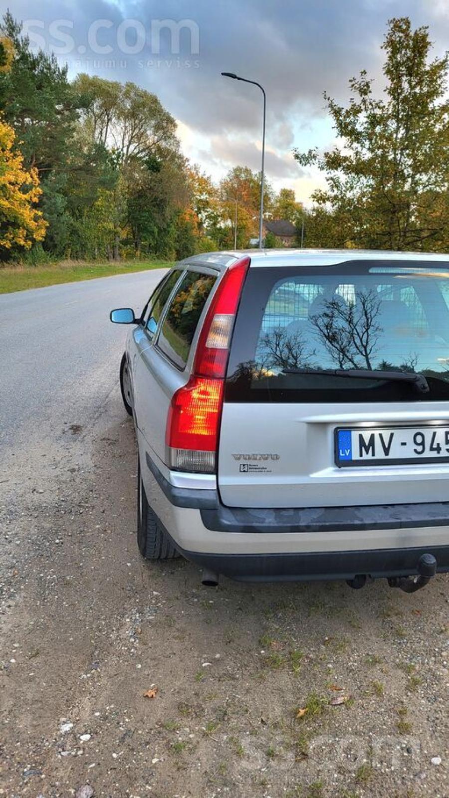 Серый Вольво В70 2004 в Валмиера, объемом двигателя 2.40 л и пробегом 307 тыс. км за 2100 €, фото 6 на AUTOMOTO.COM.LV